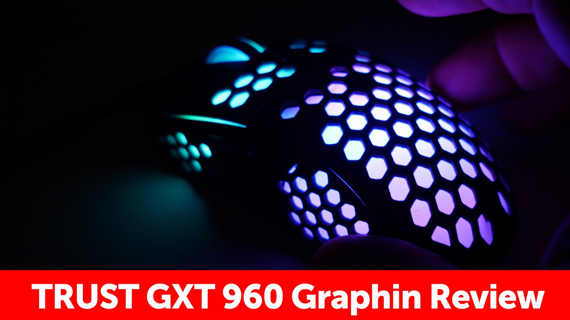 TRUST GXT 960 Graphin Review - Mouse Ultra Usor pentru GAMING - TechView
