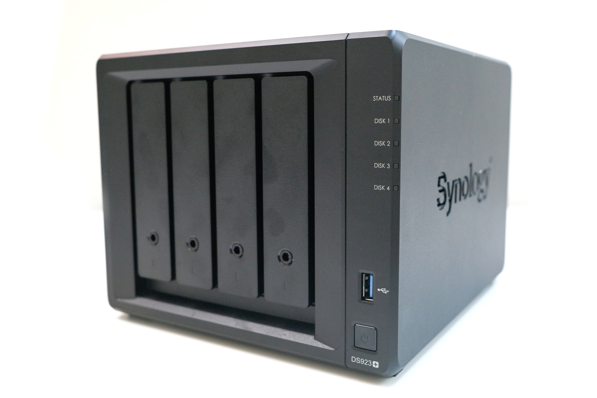 Synology Disk Station DS923+ Mini-Review, un model gata sa creasca cu ...